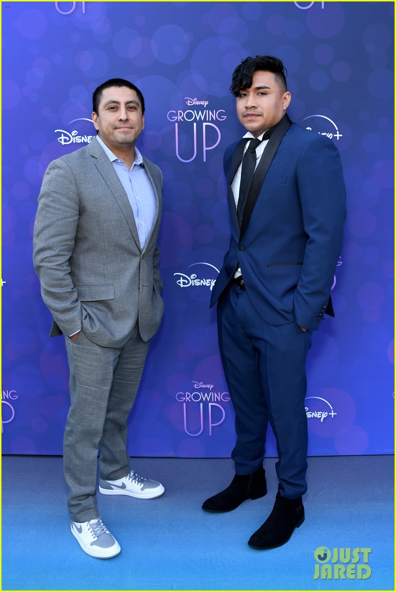 Brie Larson Hits The Premiere of Disney+'s 'Growing Up' Show That She ...