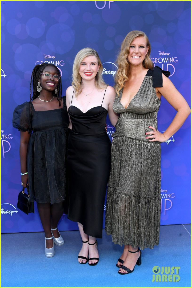 Brie Larson Hits The Premiere of Disney+'s 'Growing Up' Show That She ...