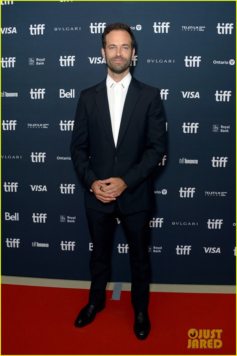 Natalie Portman Supports Husband Benjamin Millepied at Premiere Of His ...