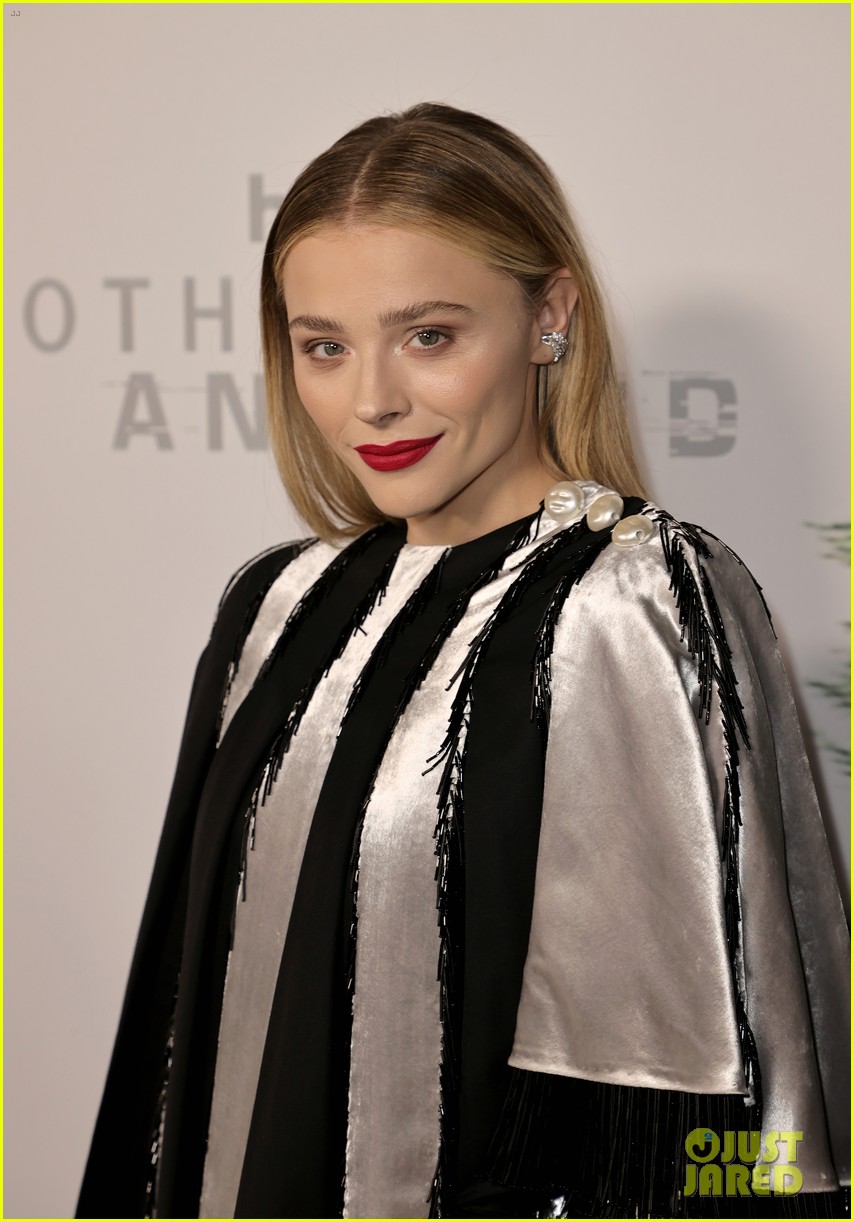 Chloe Moretz Reveals She Suffered From Body Dysmorphia After Viral ...