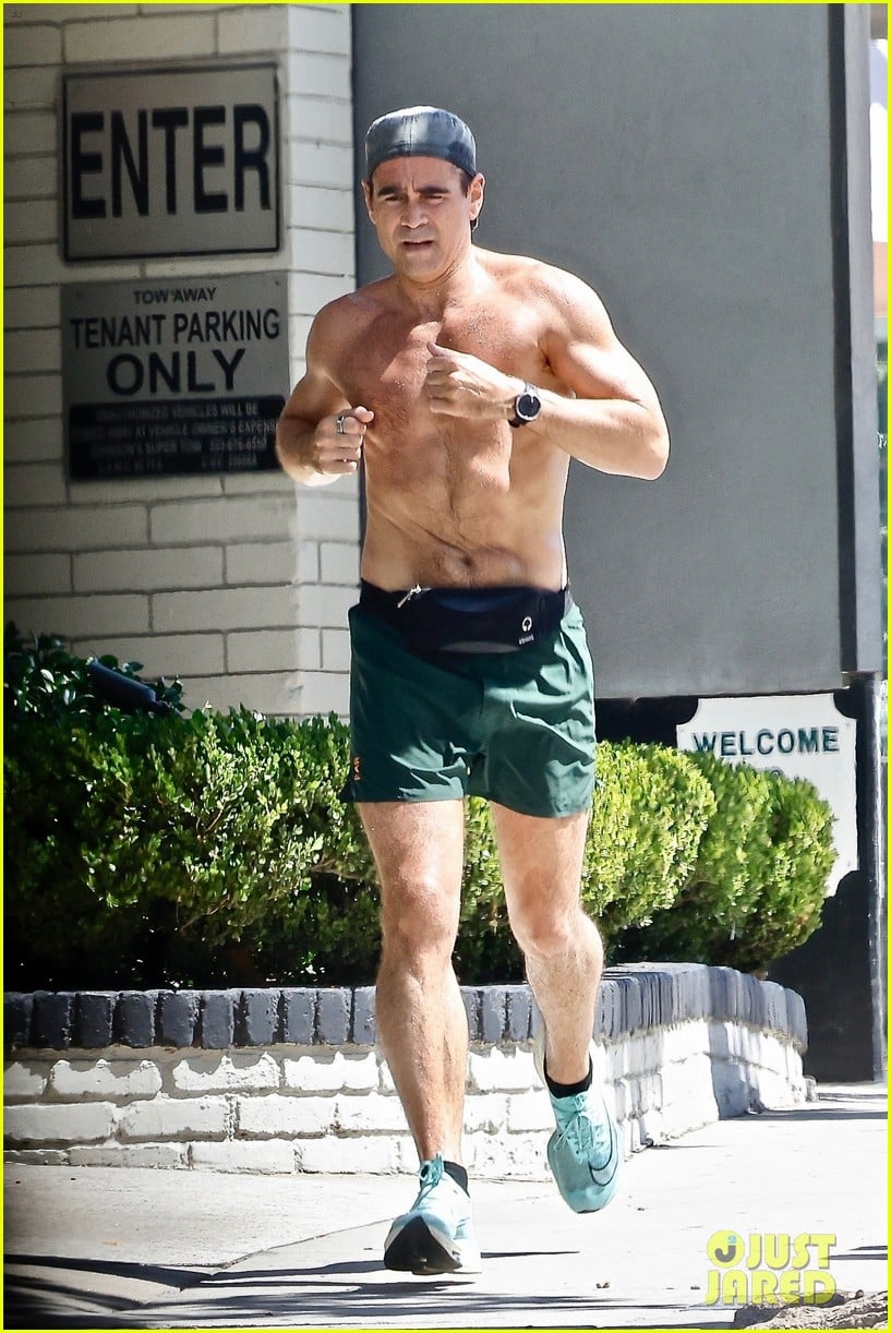 Colin Farrell Goes Shirtless For A Run in LA After Venice Film Festival ...