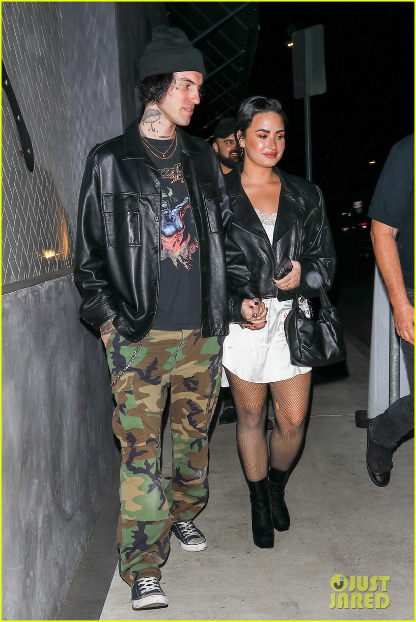 Demi Lovato Glows With Happiness After Dinner With Boyfriend Jutes in ...