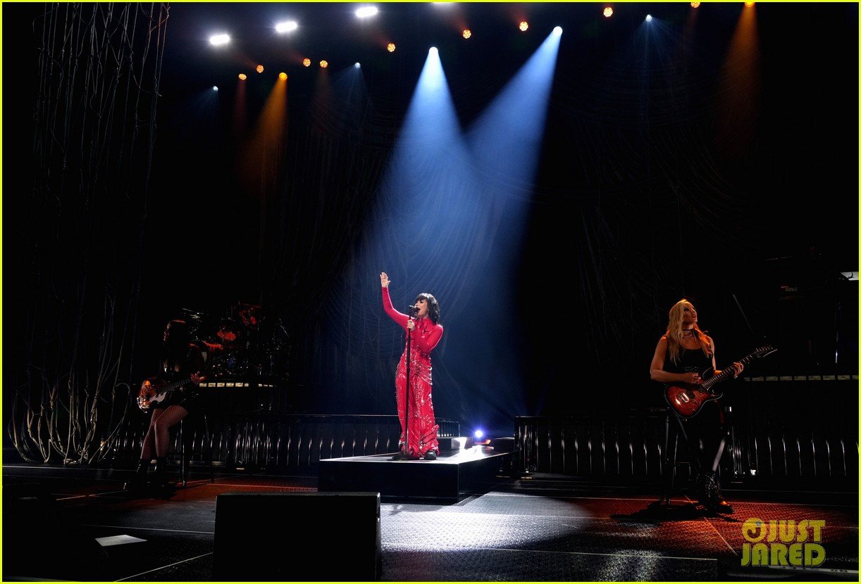 Demi Lovato's Set List Revealed After Kicking Off U.S. Leg of 2022 Tour ...