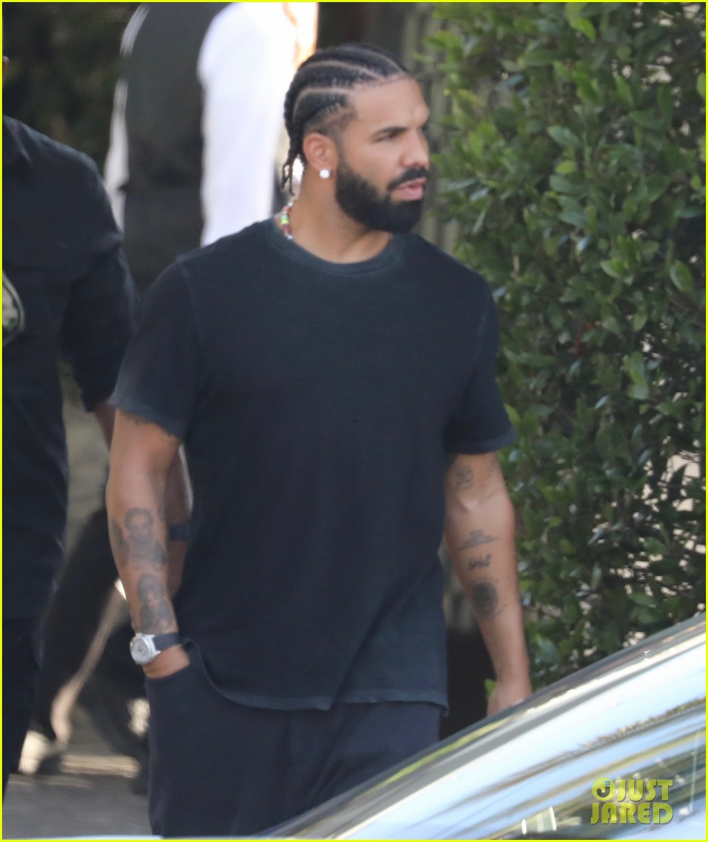 Drake Stops by Cecconi's for Lunch in WeHo Before Heading to the Studio ...