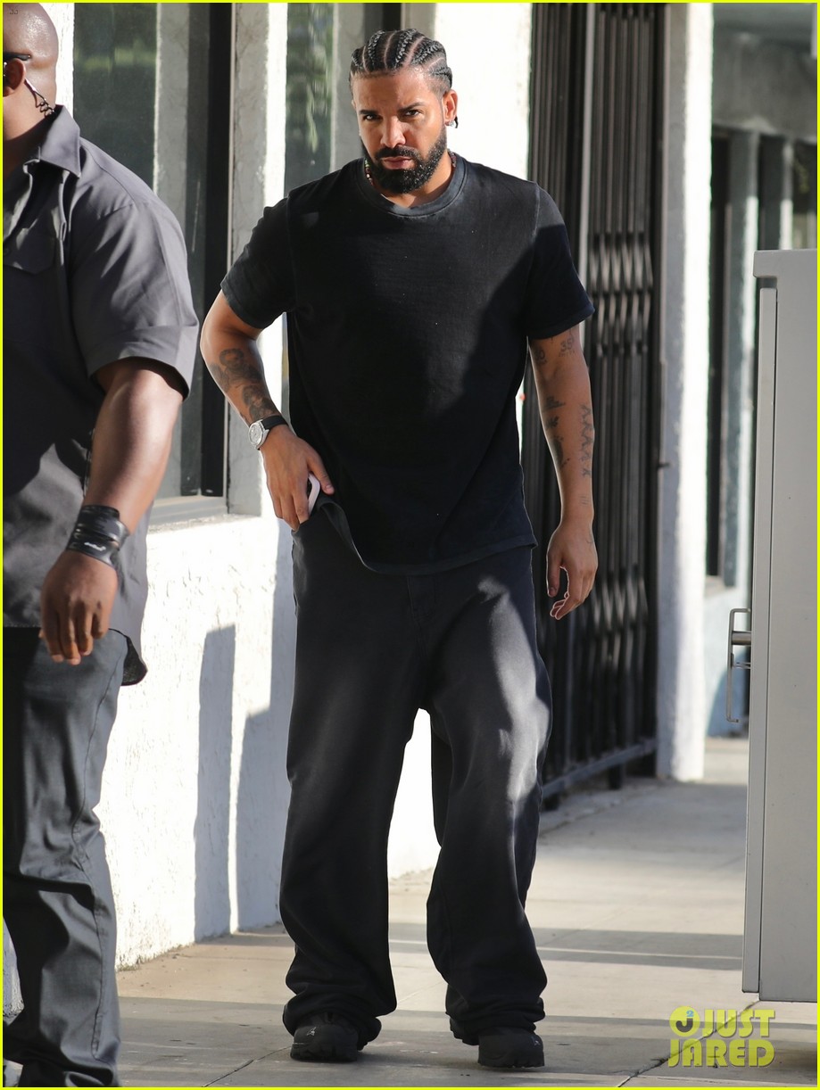 Drake Stops by Cecconi's for Lunch in WeHo Before Heading to the Studio ...