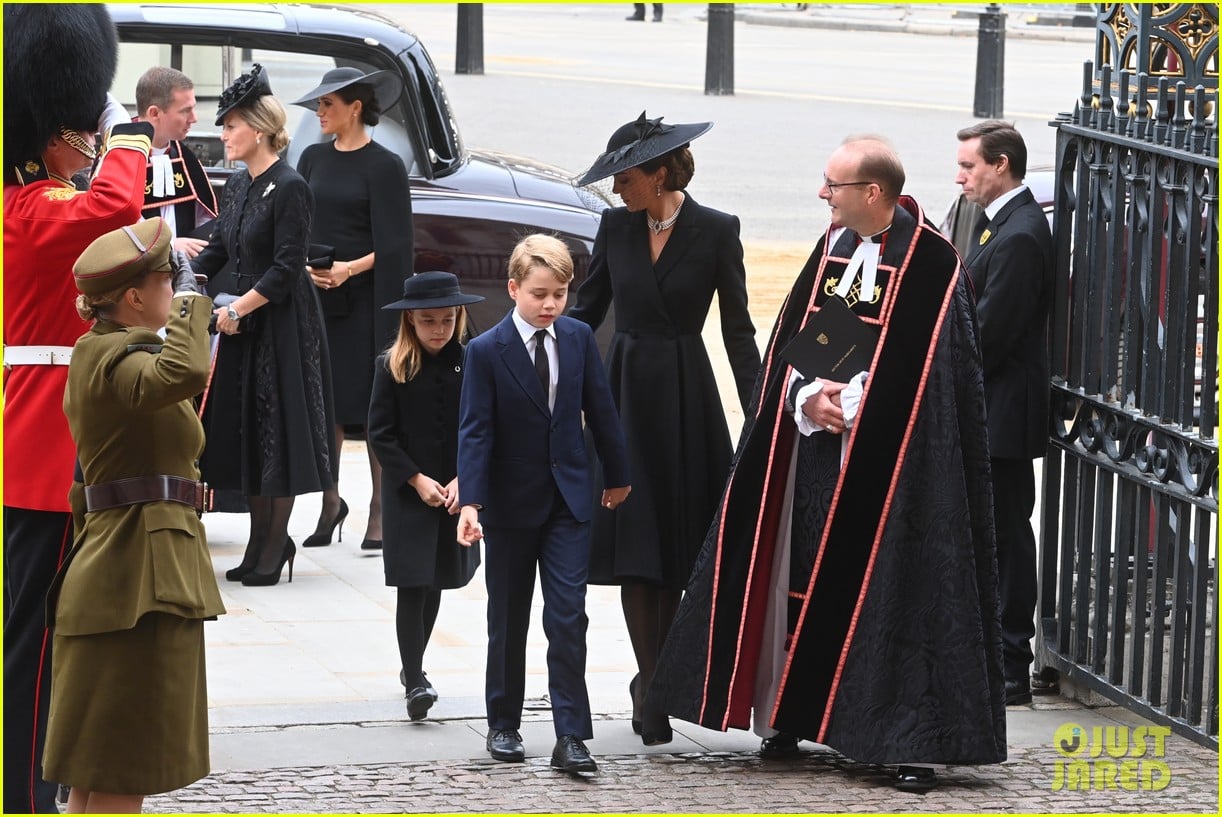 Prince George & Princess Charlotte Join Procession at Queen Elizabeth's ...