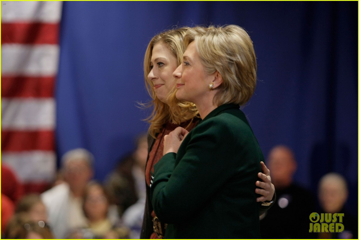 Hillary & Chelsea Clinton Talk Working Together On 'Gutsy' & If Chelsea ...