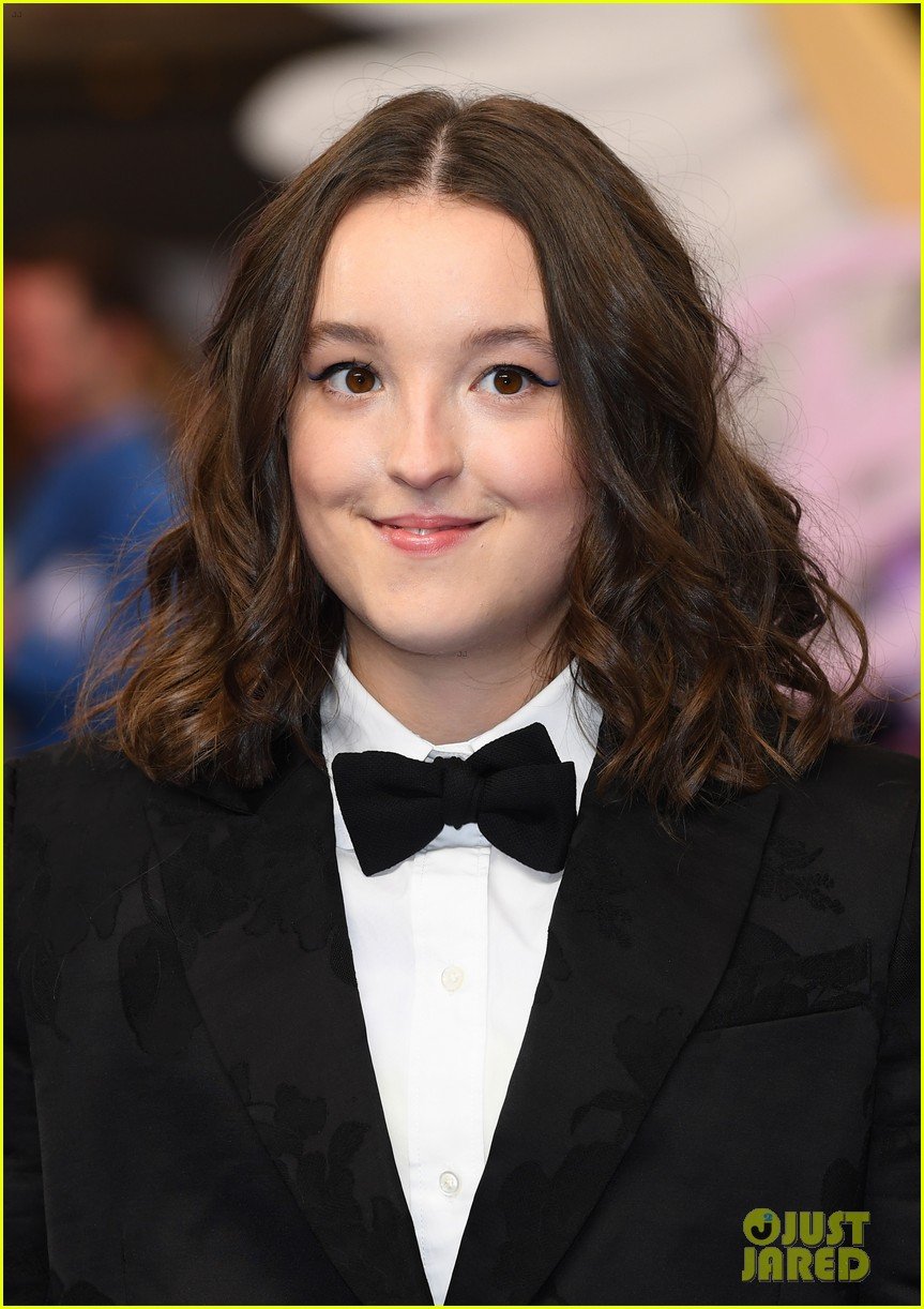 Joe Alwyn Joins Lena Dunham & Andrew Scott at 'Catherine, Called Birdy ...