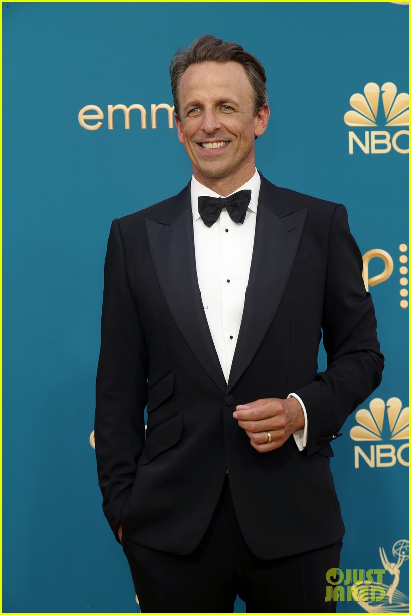 John Oliver Reacts After 'Last Week Tonight' Wins 7th Consecutive Emmy ...