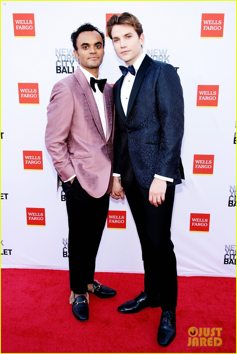 Photo: julia fox kristin davis queen latifah more ny ballet gala 24 ...