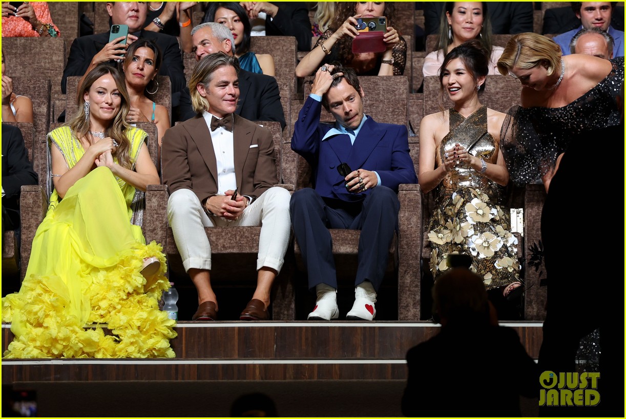 Nick Kroll Jokes About 'Don't Worry Darling' Drama, Explains Who Set Up ...