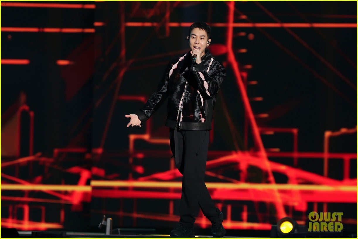 Korean Rapper Loco Reveals He's Engaged: Photo 4819907 | Engaged Photos ...