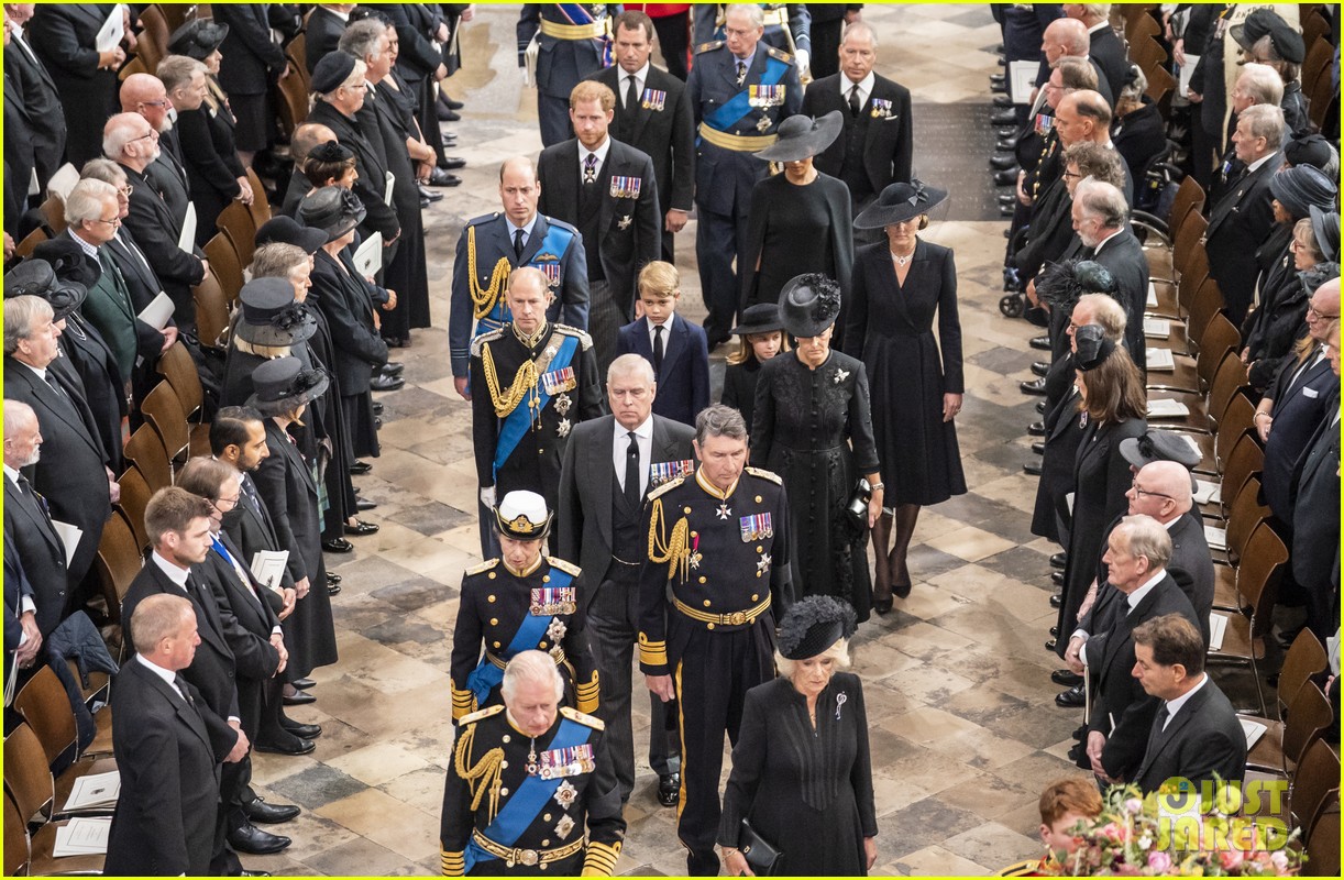 There Are 'Arguments' About Archie & Lilibet's Royal Titles Behind-The-Scenes (Report): Photo ...