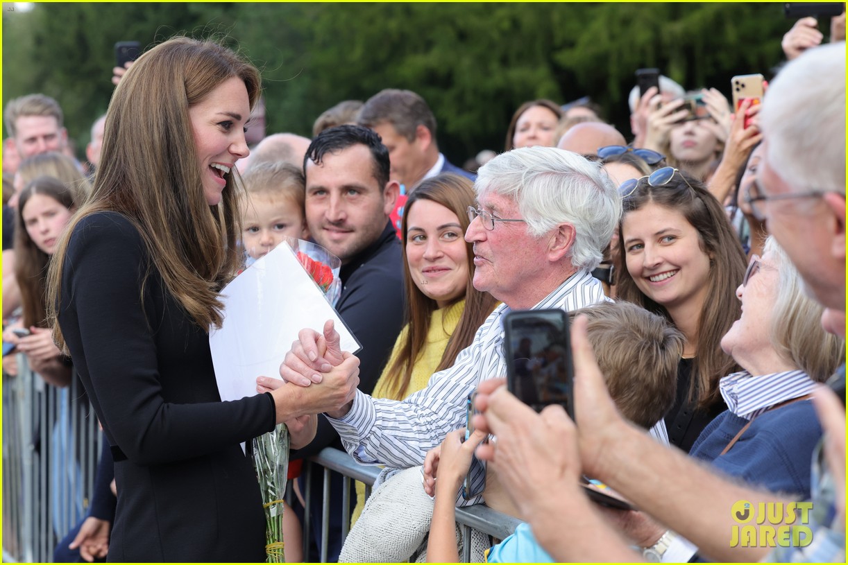 Prince Harry & Meghan Markle's Royal Family Rift: 'Both Sides' Have Made Effort, According to ...