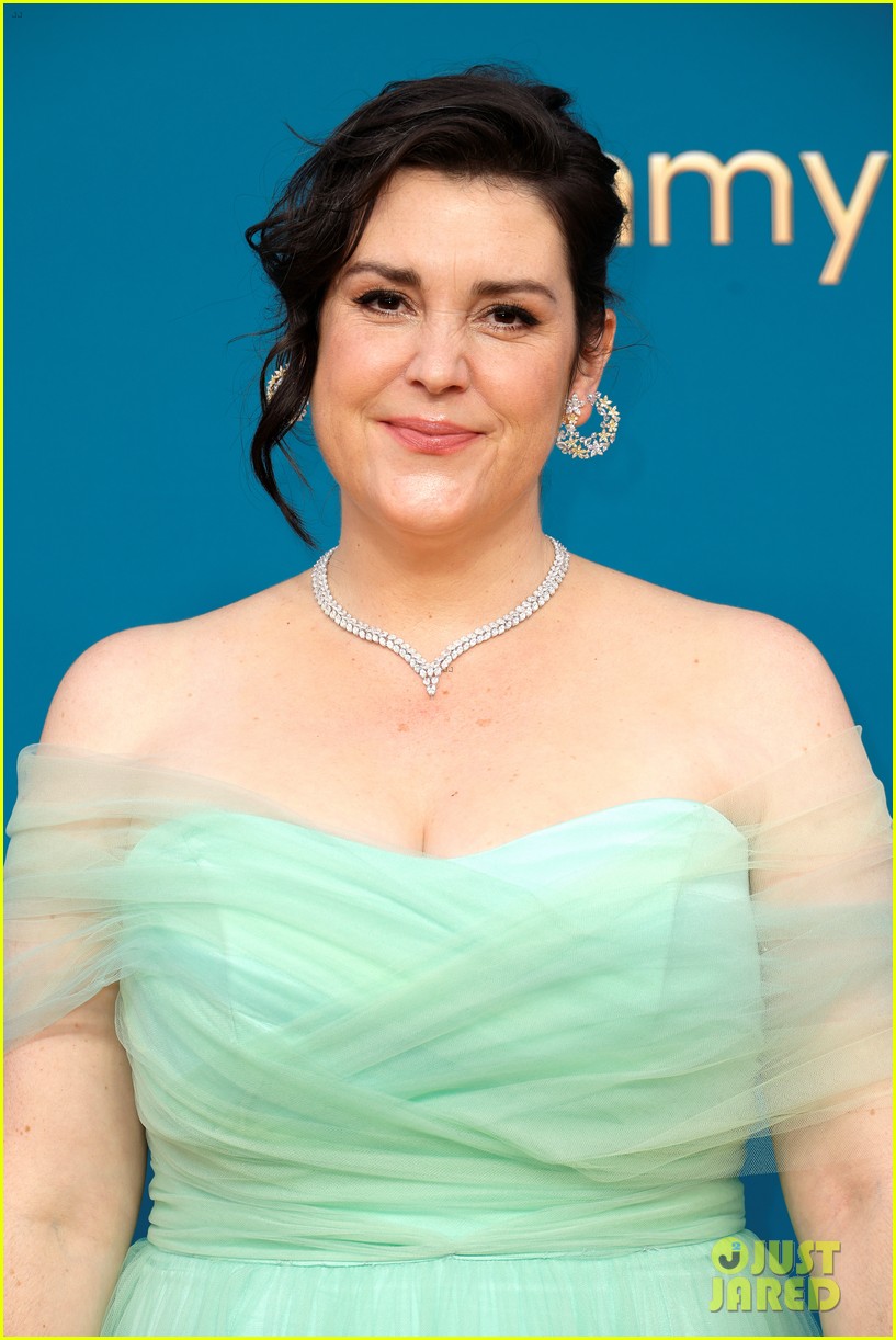 Melanie Lynskey Couples Up with Husband Jason Ritter for the Emmys 2022 ...