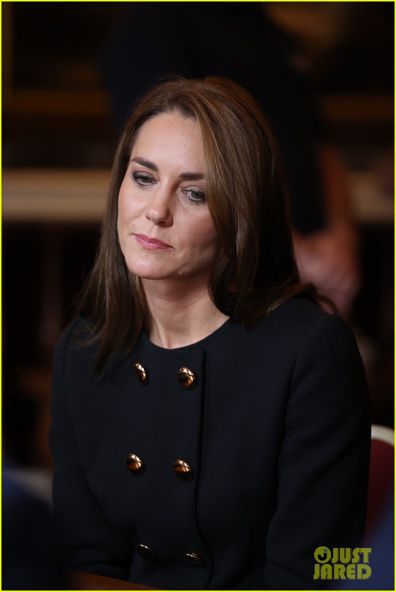 Prince William & Princess Kate Middleton Thank Staffers Who Helped with ...