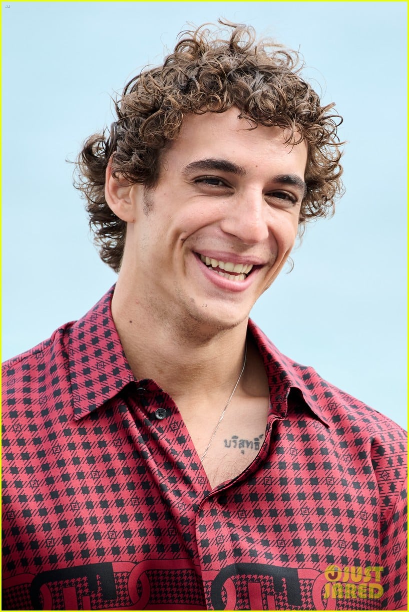 'Money Heist' Actor Miguel Herran Opened the San Sebastian Film Fest ...