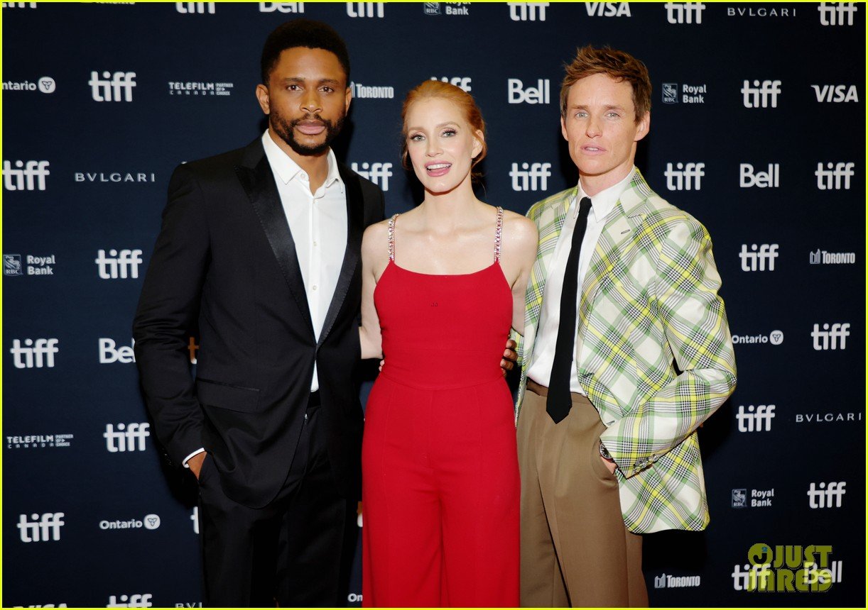 Photo: jessica chastain eddie redmayne premiere the good nurse at tiff ...