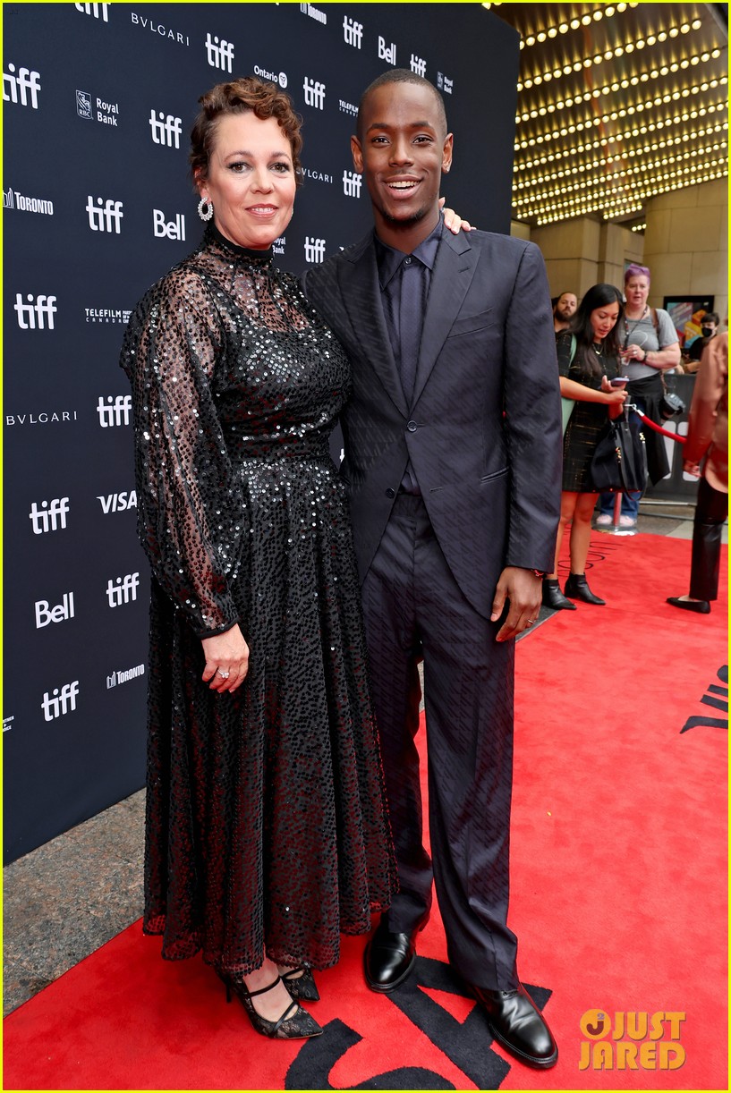Olivia Colman Takes Her New Movie 'Empire of Light' To TIFF With Michael Ward: Photo 4817872 ...