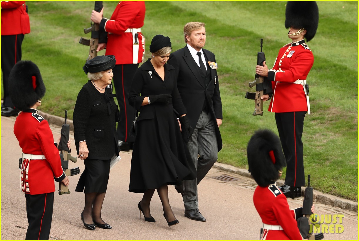 King Charles III Leads Royal Family To Committal Service For Queen ...