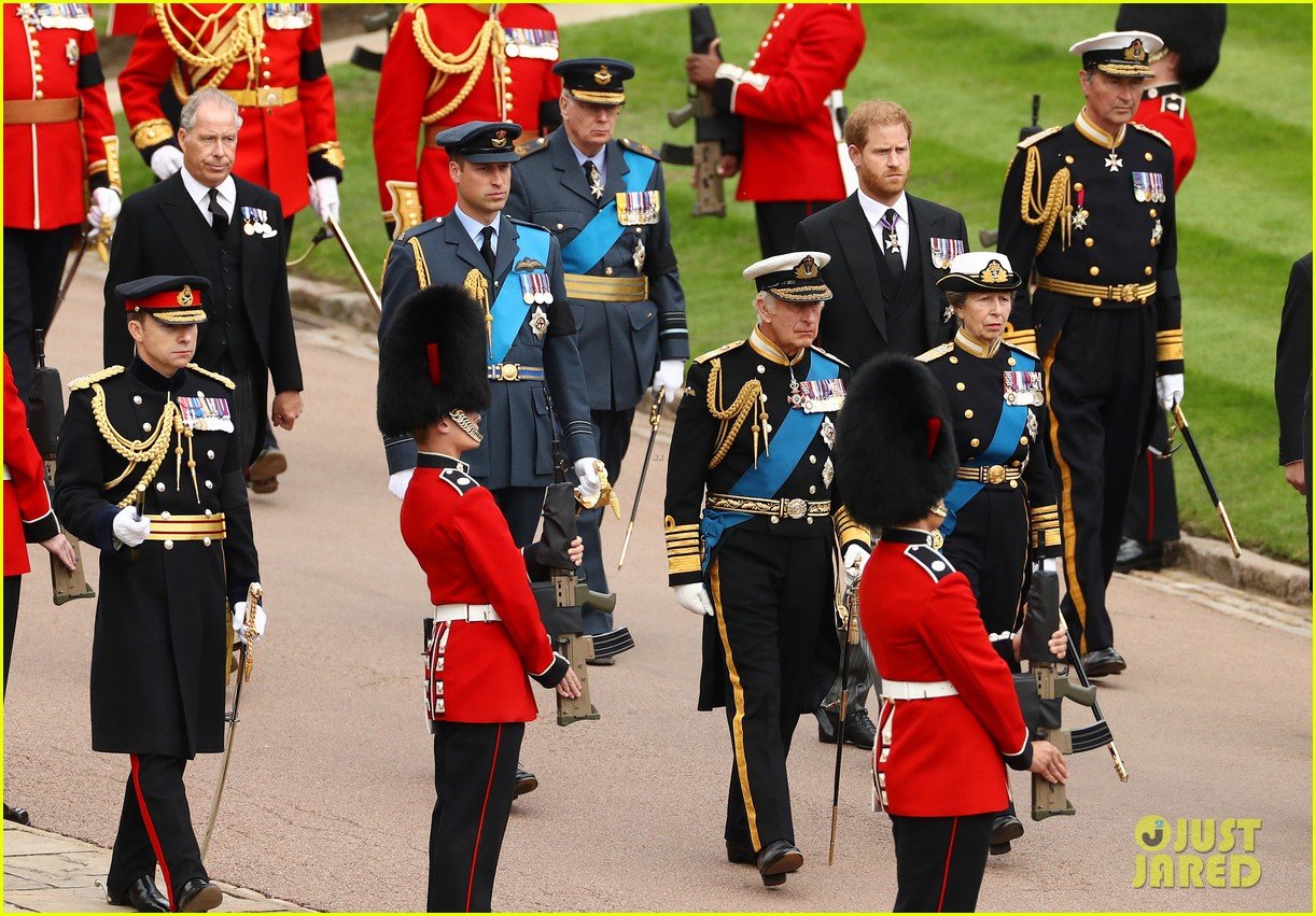 King Charles III Leads Royal Family To Committal Service For Queen ...