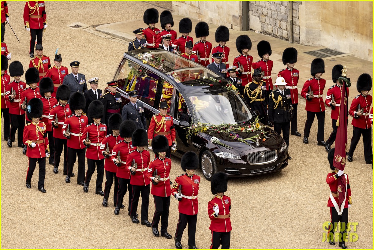 King Charles III Leads Royal Family To Committal Service For Queen ...