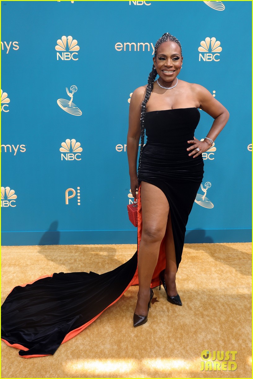 Quinta Brunson & Sheryl Lee Ralph Are Stunning 'Abbott Elementary ...