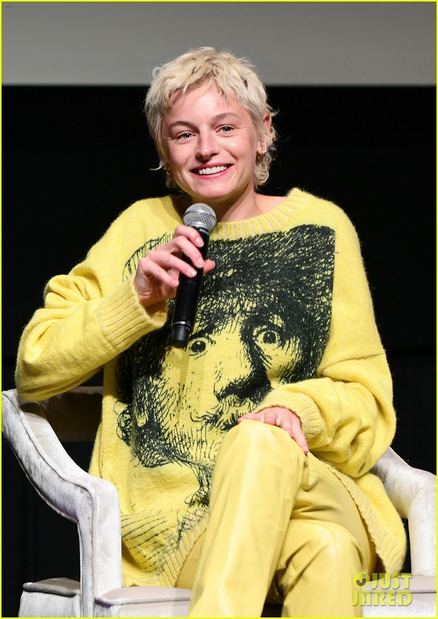 Harry Styles Joins 'My Policeman' Cast at TIFF 2022 & First Movie ...