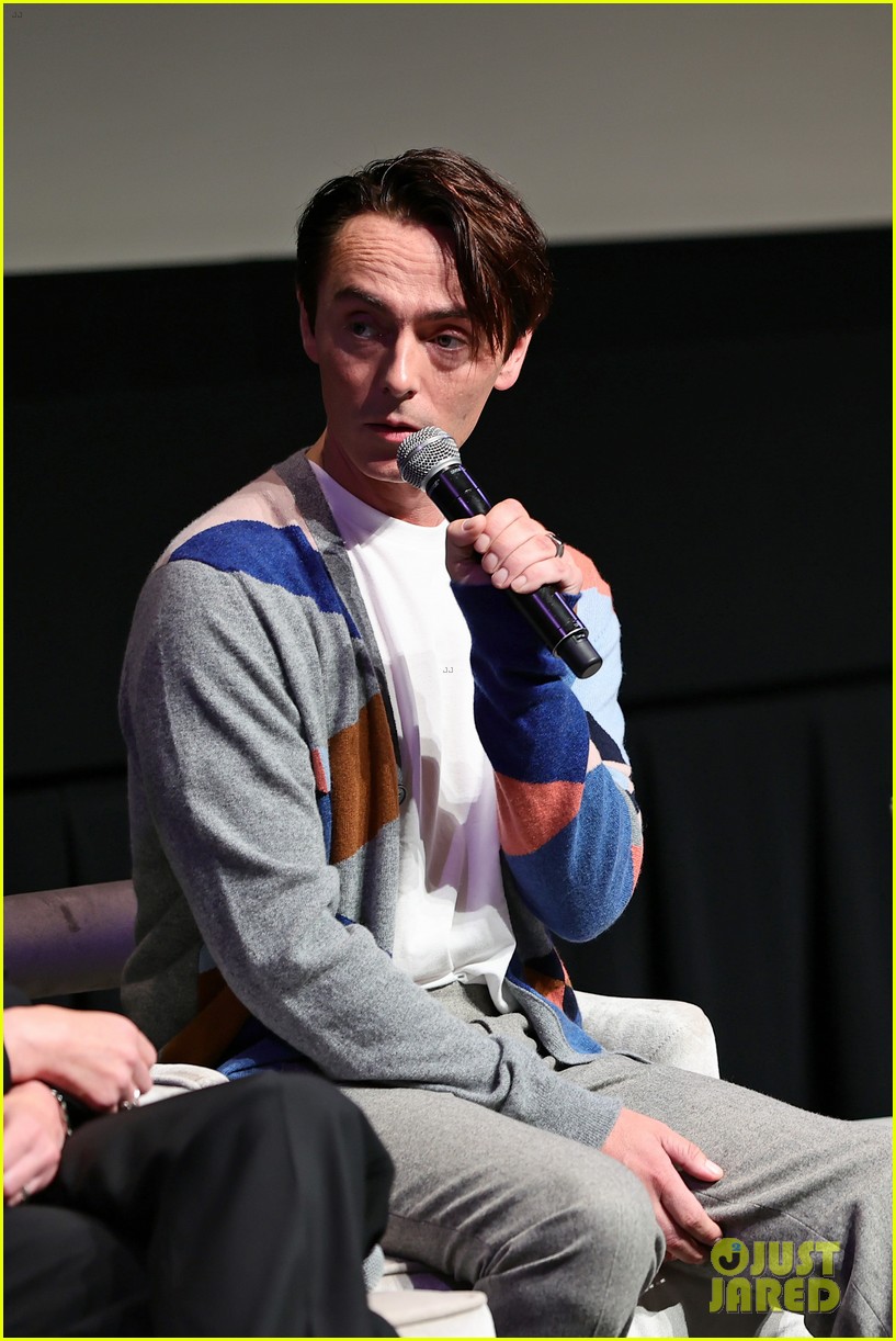 Harry Styles Joins 'My Policeman' Cast at TIFF 2022 & First Movie ...