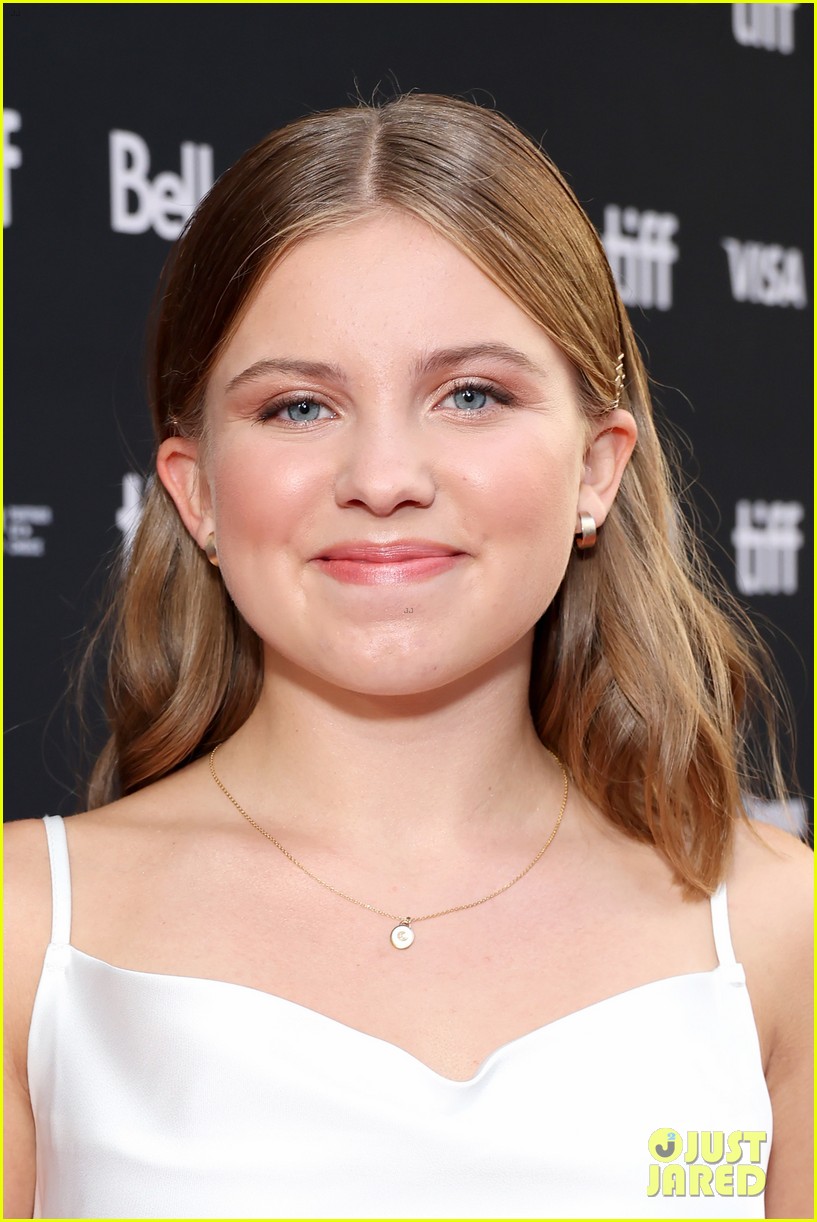 Claire Foy, Jessie Buckley & Rooney Mara Are 'Women Talking' at TIFF ...