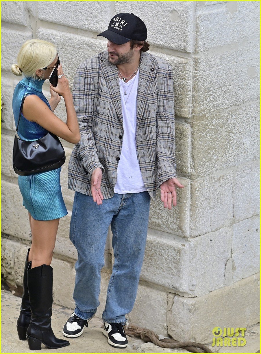 'Elite' Actress Valentina Zenere Flaunts PDA with Boyfriend Jordi Llado ...