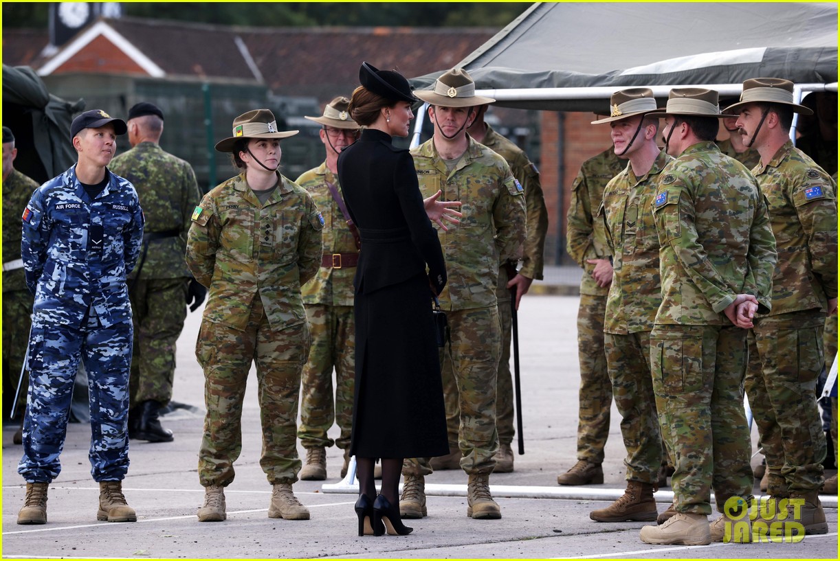 Prince William & Kate Middleton Meet the Troops Who Were Deployed to ...