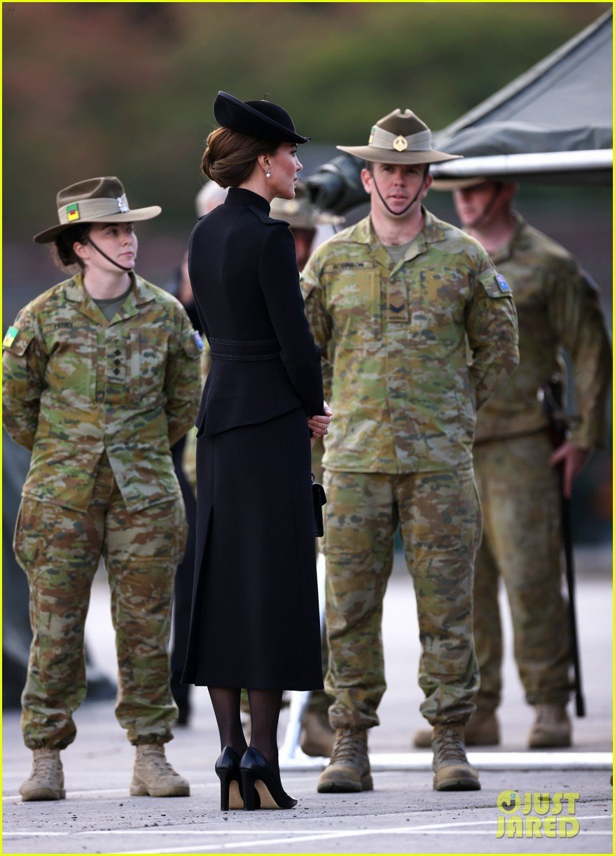 Prince William & Kate Middleton Meet the Troops Who Were Deployed to ...
