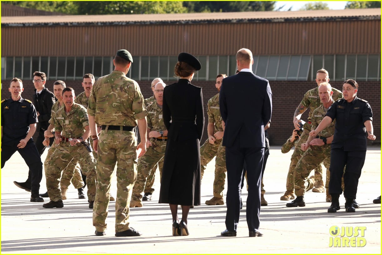 Prince William & Kate Middleton Meet the Troops Who Were Deployed to ...