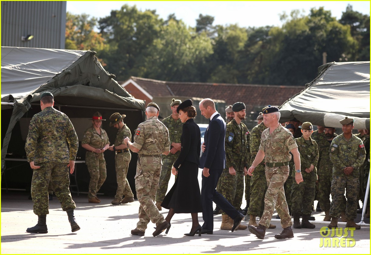 Prince William & Kate Middleton Meet the Troops Who Were Deployed to ...