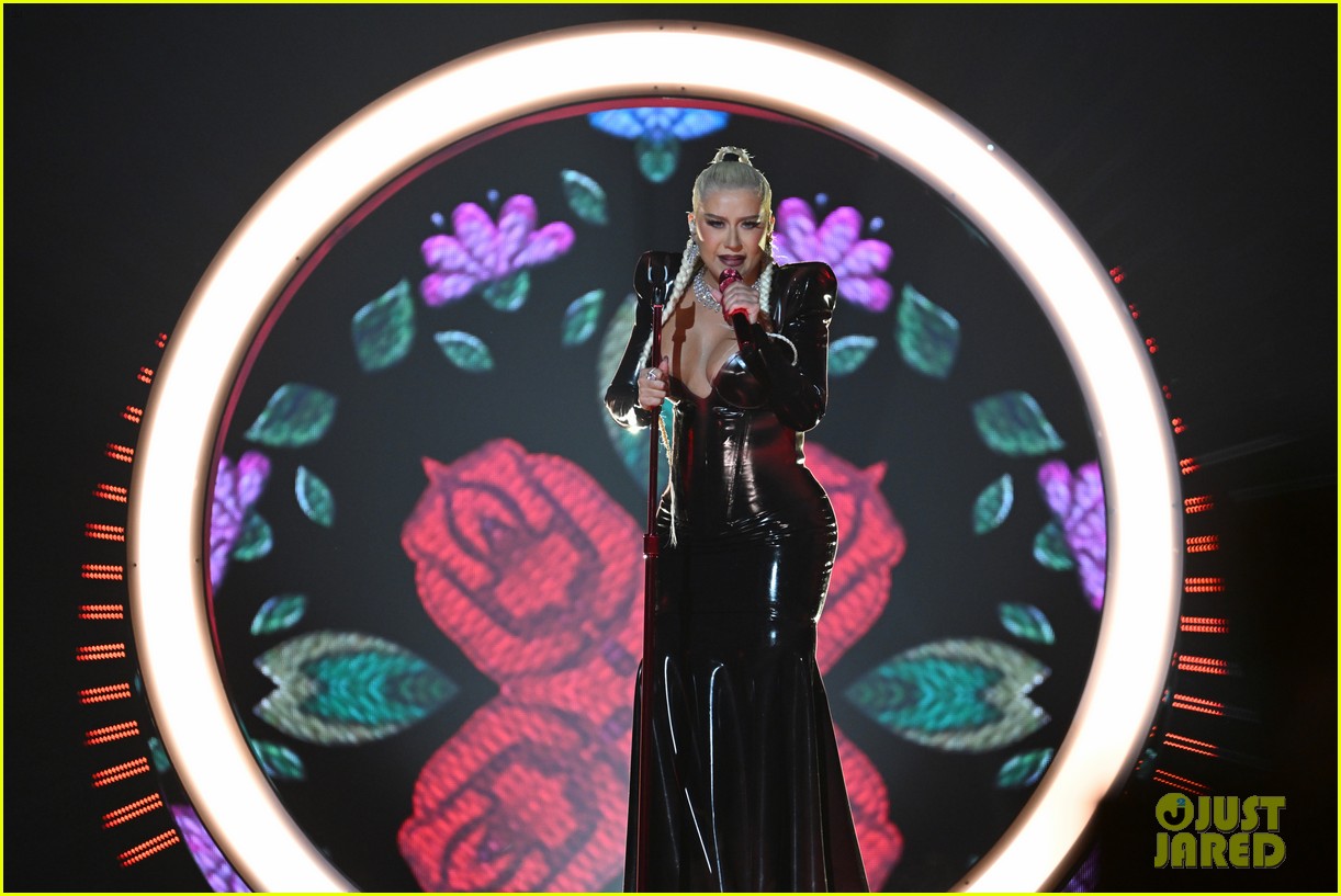 Christina Aguilera Performs 'La Reina,' Honored with Spirit of Hope ...