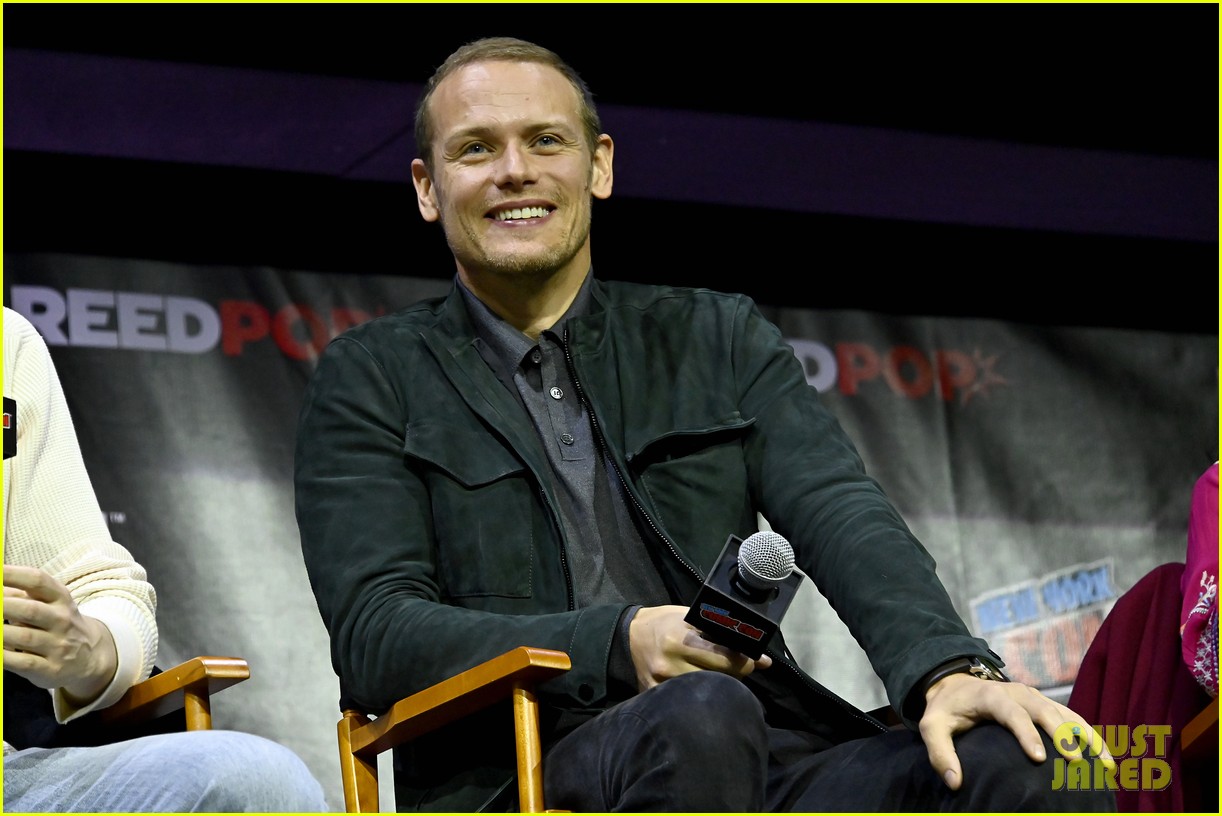 Brendan Fraser, Sam Heughan & Oscar Isaac Hit Up New York Comic Con ...