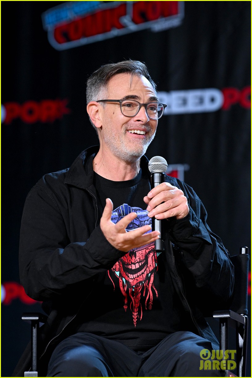 Photo: chloe moretz the peripheral comic con 25 | Photo 4835001 | Just ...