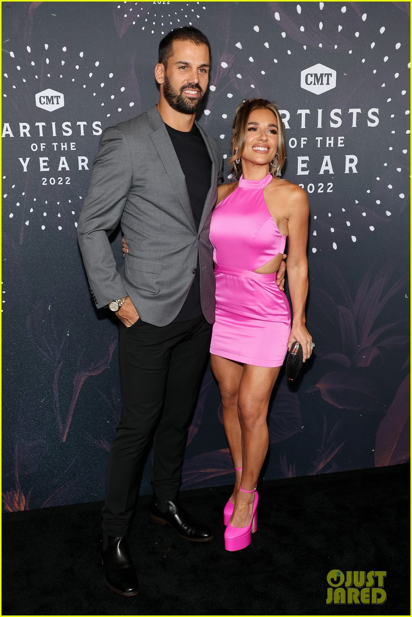 Kelsea Ballerini Honors Carly Pearce & More at CMT Artists Of The Year ...