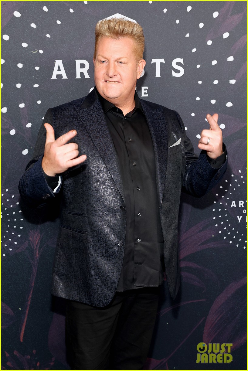 Kelsea Ballerini Honors Carly Pearce & More at CMT Artists Of The Year ...