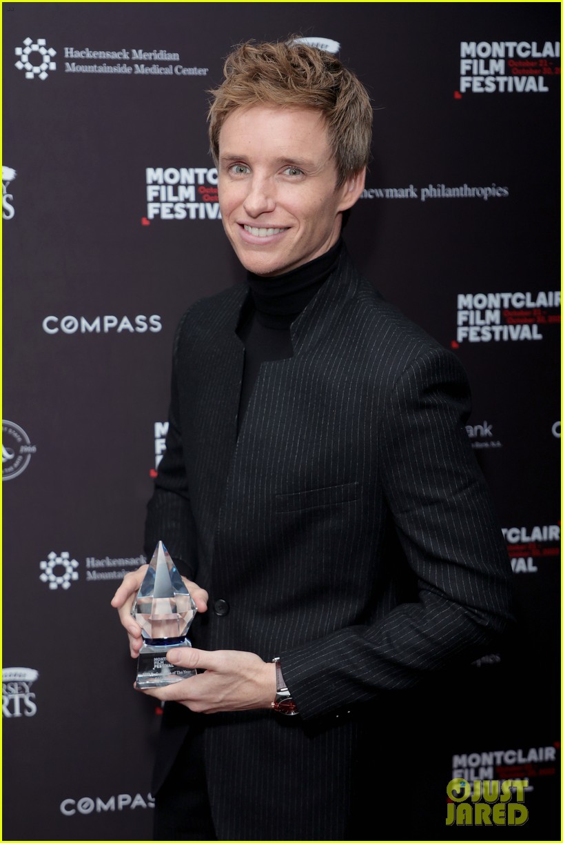 Eddie Redmayne Credits His Parents For Being The Secret To His Success ...