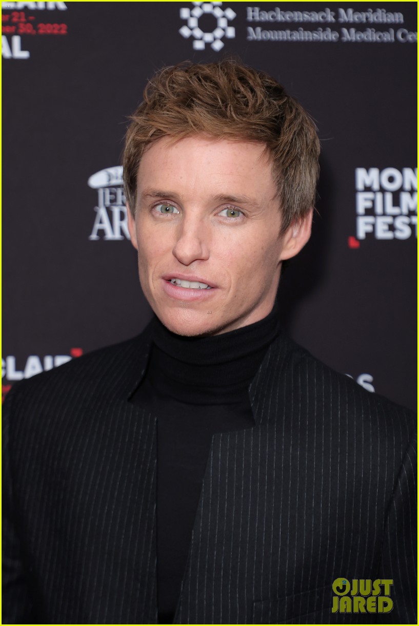 Eddie Redmayne Credits His Parents For Being The Secret To His Success ...