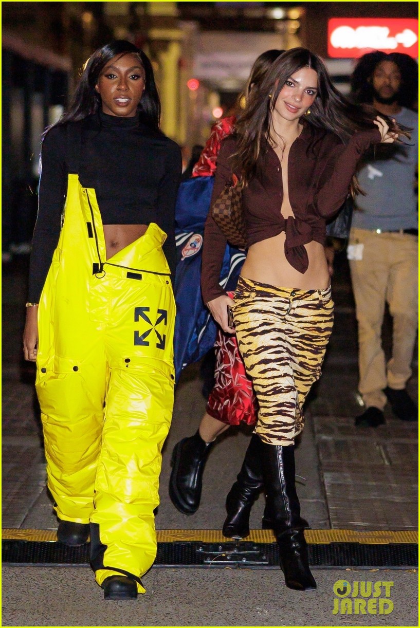 Emily Ratajkowski Heads to 'Saturday Night Live' After-Party with Ziwe ...