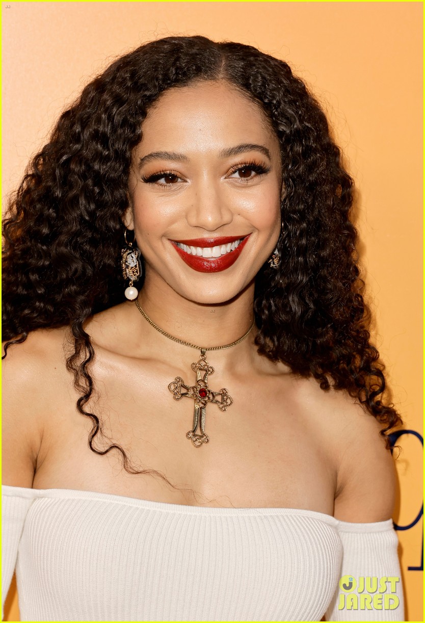 Gwyneth Paltrow & Gal Gadot Both Wear Stripes To Veuve Clicquot's ...