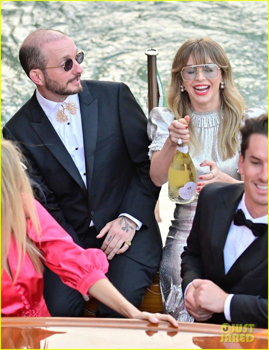Julianne Hough, Aaron Paul, & Sophia Bush Attend a Friend's Wedding in ...