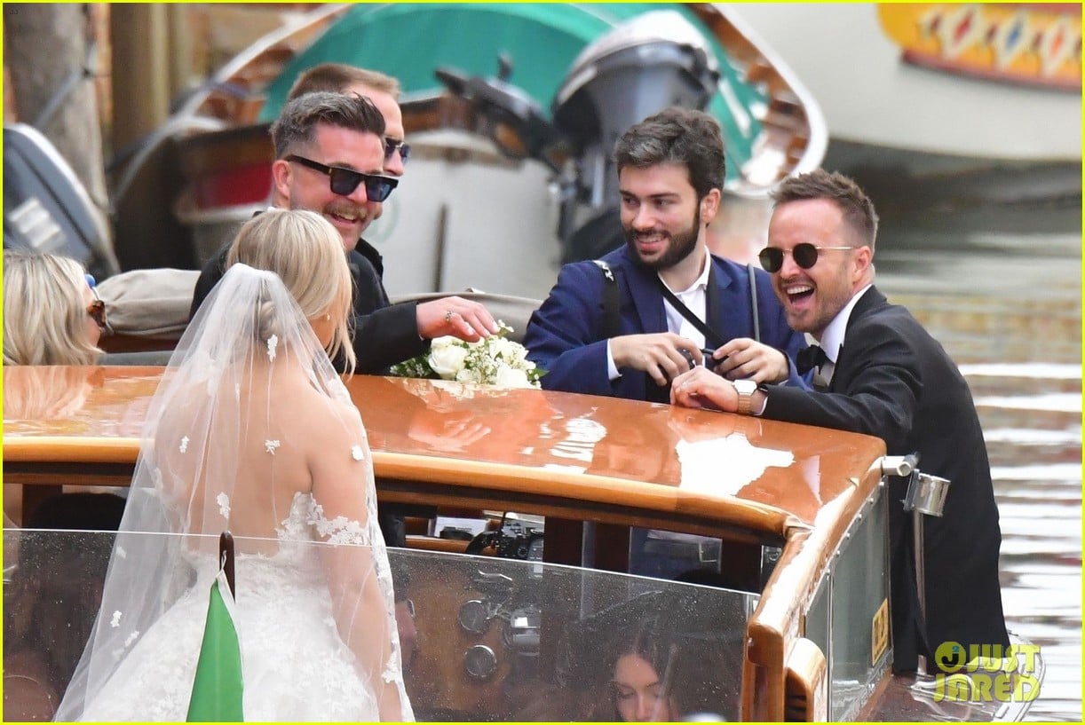 Julianne Hough, Aaron Paul, & Sophia Bush Attend a Friend's Wedding in ...
