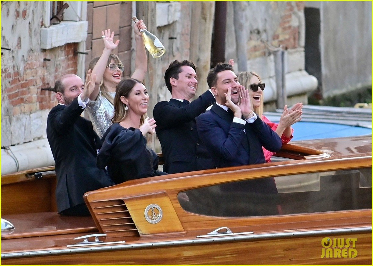 Julianne Hough, Aaron Paul, & Sophia Bush Attend a Friend's Wedding in ...