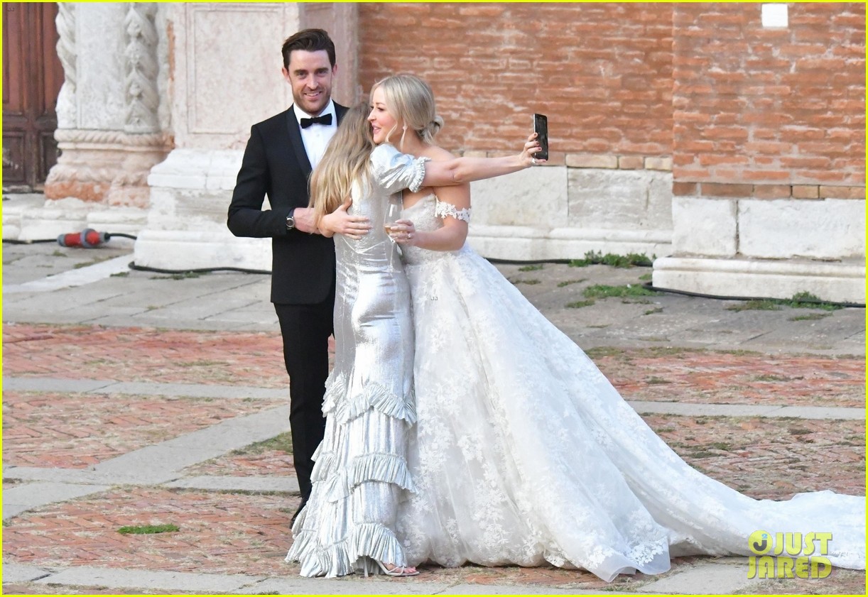 Julianne Hough, Aaron Paul, & Sophia Bush Attend a Friend's Wedding in ...