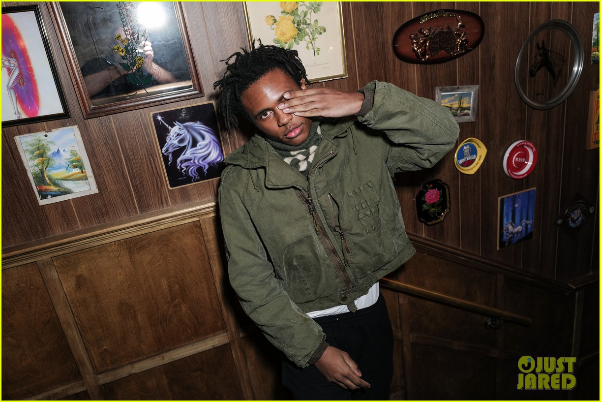 Irina Shayk & Bradley Cooper Celebrate Together at Self Portrait Party ...