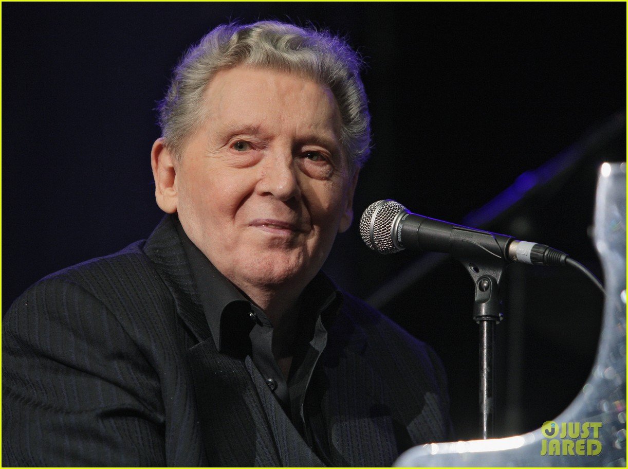 Jerry Lee Lewis Dead - 'Great Balls of Fire' Singer Passes Away at 87 ...